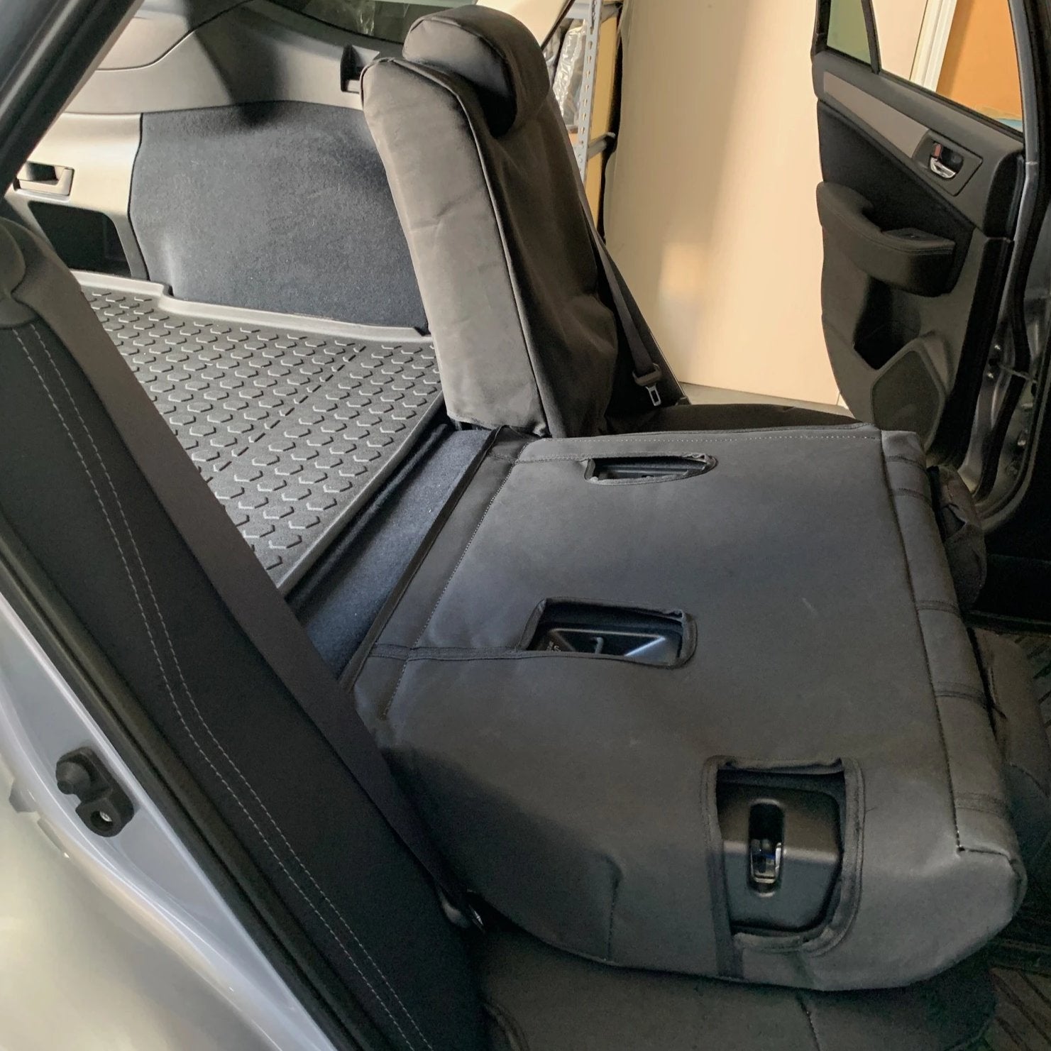 Subaru outback rear seat cover store
